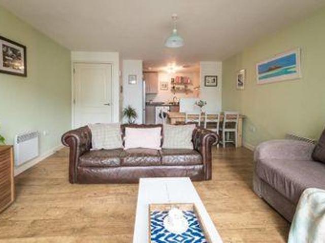 2 Bedrooms Flat for rent in Palmers Road, London E2
