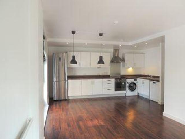 2 Bedrooms Flat for rent in Palmers Road, London E2