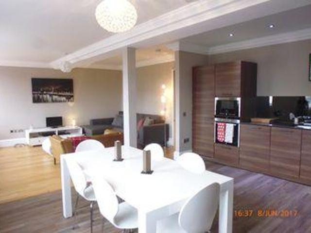 2 Bedrooms Flat for rent in Palmerston Place, West End, Edinburgh EH12