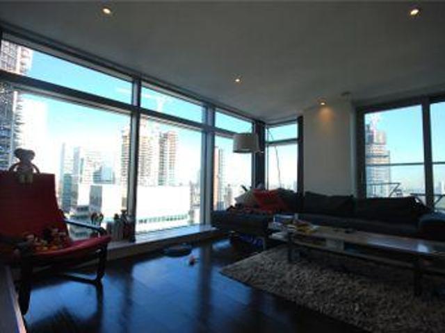 2 Bedrooms Flat for rent in Pan Peninsula Square, London E14