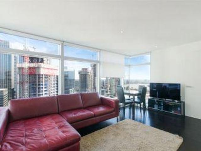 2 Bedrooms Flat for rent in Pan Peninsula Square, London E14
