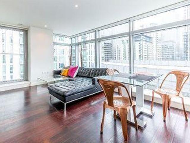 2 Bedrooms Flat for rent in Pan Peninsula Square, London E14
