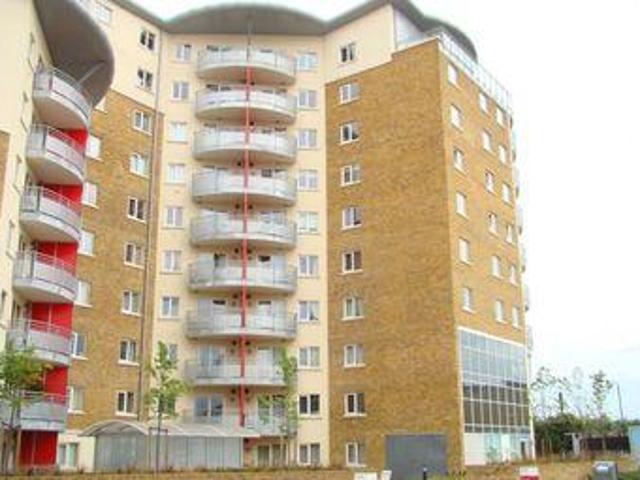 2 Bedrooms Flat for rent in Pancras Way, London E3