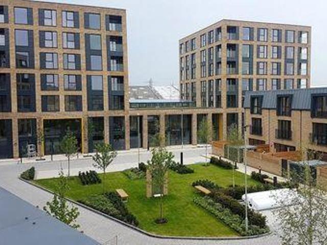 2 Bedrooms Flat for rent in Pannett House, Watteau Square, Grafton Quarter, Croydon CR0