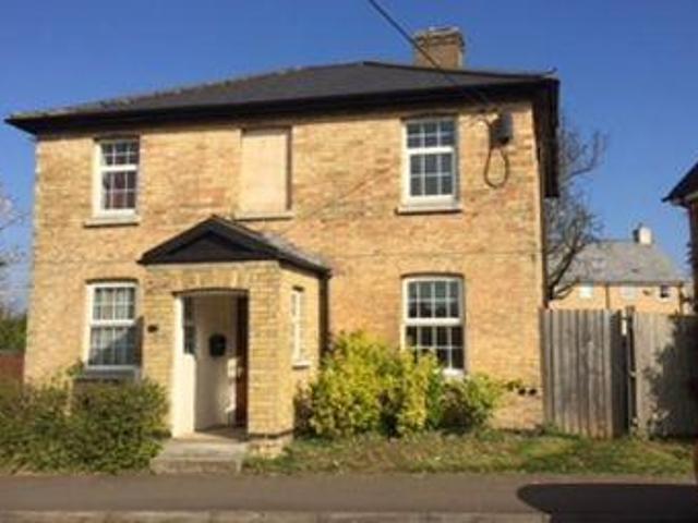 2 Bedrooms Flat for rent in Papworth Everard, Cambridge CB23