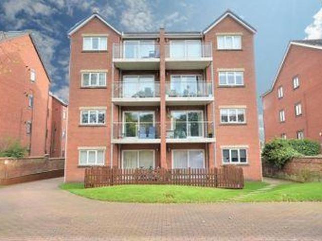 2 Bedrooms Flat for rent in Park Avenue, Southport PR9