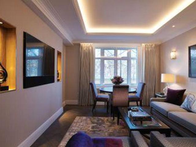 2 Bedrooms Flat for rent in Park Lane, Mayfair, London W1K