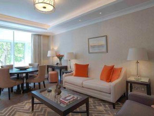 2 Bedrooms Flat for rent in Park Lane, Mayfair, London W1K