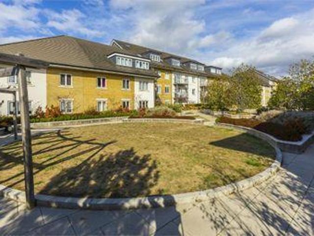 2 Bedrooms Flat for rent in Park Lodge Avenue, West Drayton, Middlesex UB7