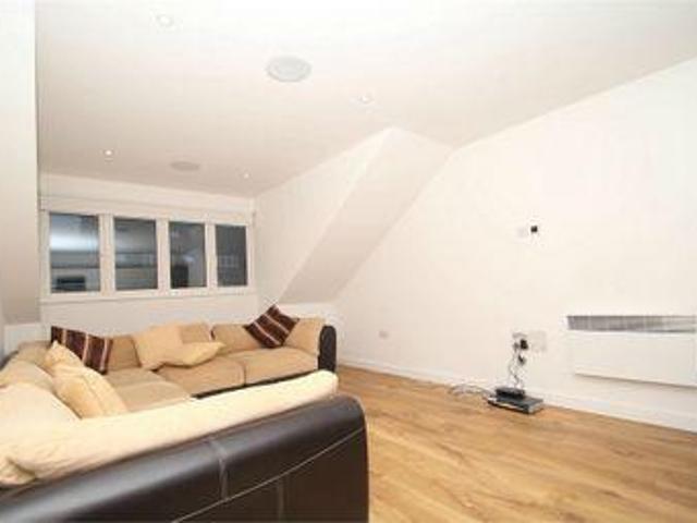2 Bedrooms Flat for rent in Park Lodge Avenue, West Drayton, Greater London UB7