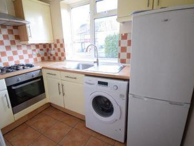 2 Bedrooms Flat for rent in Park Road, Hendon, London NW4