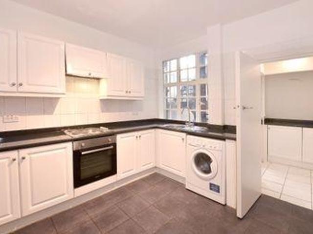 2 Bedrooms Flat for rent in Park Road, London NW8