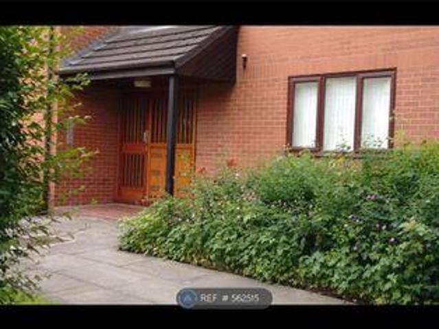 2 Bedrooms Flat for rent in Park Road, Salford M6