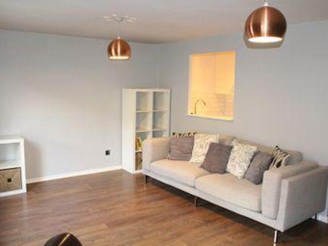 2 Bedrooms Flat for rent in Park Street, London W1K