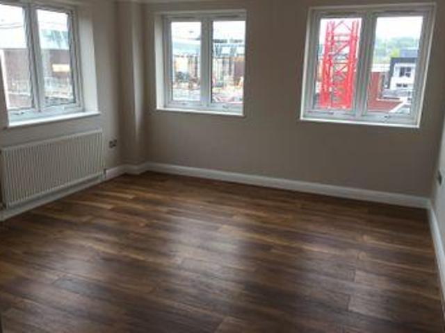 2 Bedrooms Flat for rent in Park Street, Luton, Beds LU1