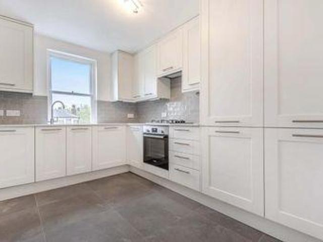 2 Bedrooms Flat for rent in Parkhill Road, London NW3