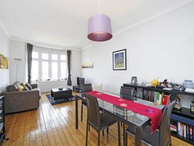 2 Bedrooms Flat for rent in Parkview Court, Fulham High Street, Fulham/ Parsons Green SW6