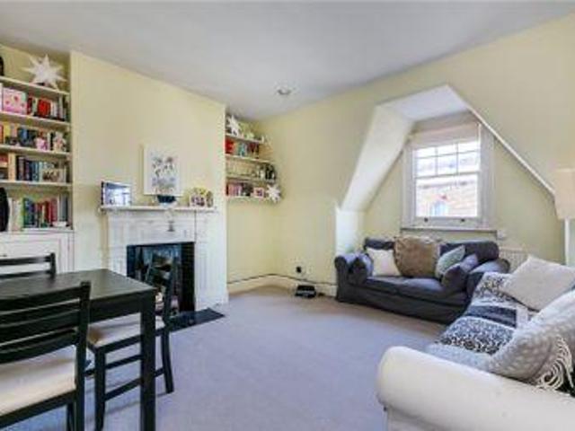 2 Bedrooms Flat for rent in Parsons Green Lane, London SW6