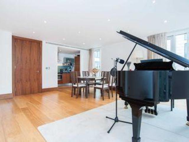 2 Bedrooms Flat for rent in Parview Residence, Baker Street, London NW1