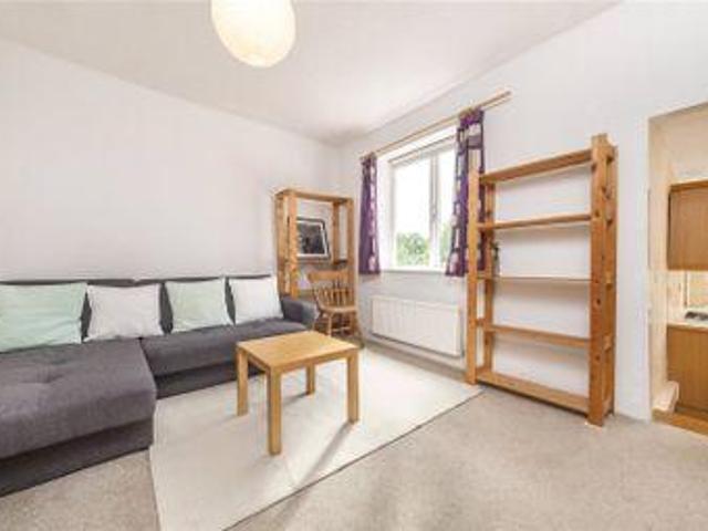 2 Bedrooms Flat for rent in Petherton Road, Islington, London N5