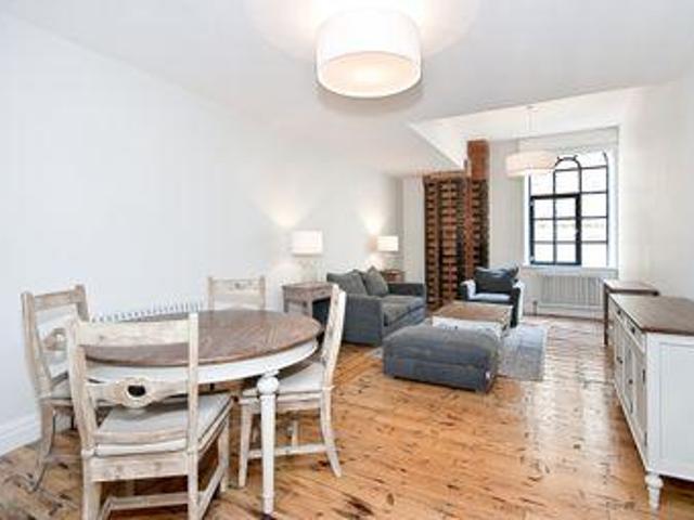 2 Bedrooms Flat for rent in Pear Tree Court, Clerkenwell EC1R