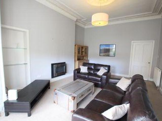 2 Bedrooms Flat for rent in Peel Street, Glasgow G11