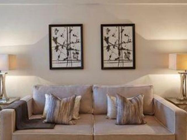 2 Bedrooms Flat for rent in Pelham Court, Fulham Road, Chelsea, London SW3