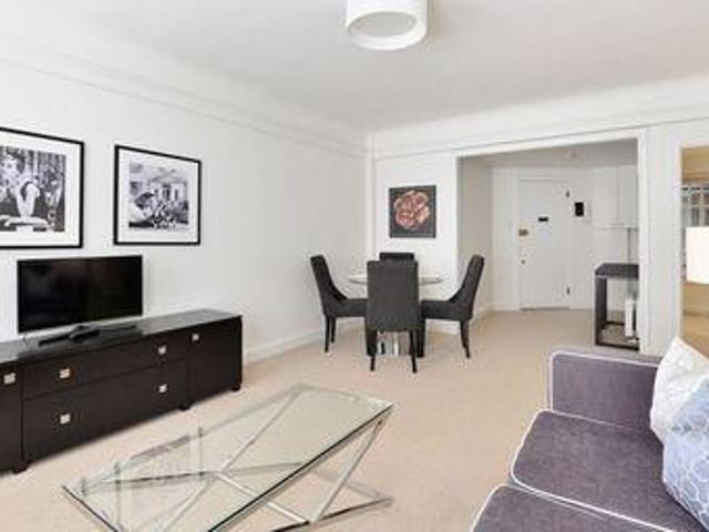 2 Bedrooms Flat for rent in Pelham Court, London SW3