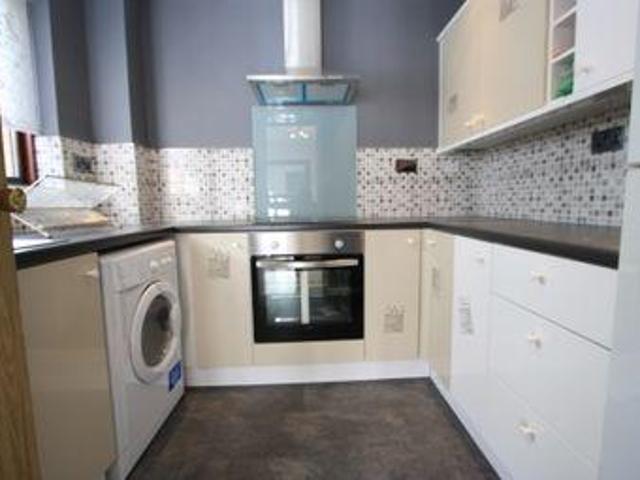 2 Bedrooms Flat for rent in Pelham Road, South Wimbledon SW19