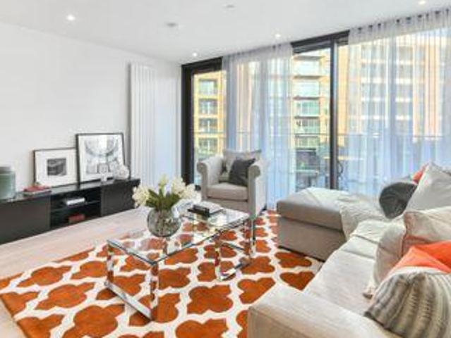 2 Bedrooms Flat for rent in Pendant Court, Royal Wharf, London E16