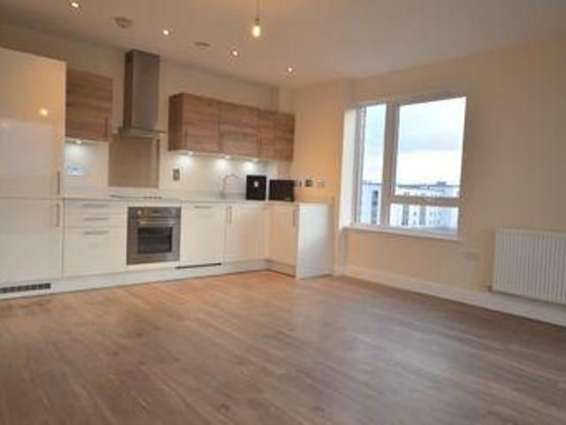 2 Bedrooms Flat for rent in Peninsula Quay, Pegasus Way, Gillingham ME7