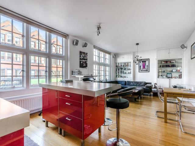 2 Bedrooms Flat for Rent in Pennard Road | Foxtons