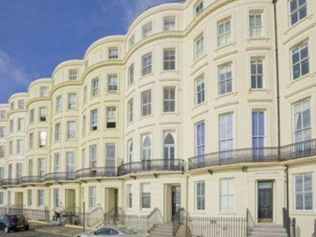 2 Bedrooms Flat for rent in Percival Terrace, Brighton, East Sussex BN2