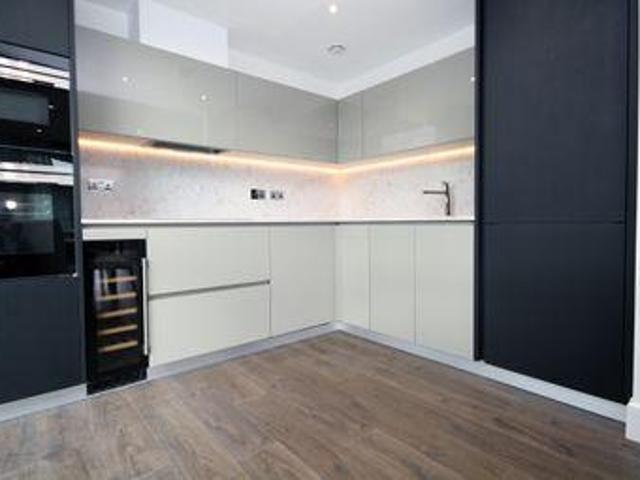 2 Bedrooms Flat for rent in Perilla House, 17 Stable Walk, London E1