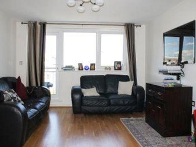 2 Bedrooms Flat for rent in Pershore House, Singapore Road, Ealing W13