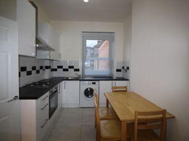 2 Bedrooms Flat for rent in Philip Lane, London N15
