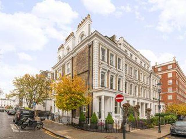 2 Bedrooms Flat for rent in Phillimore Gardens, Kensington W8