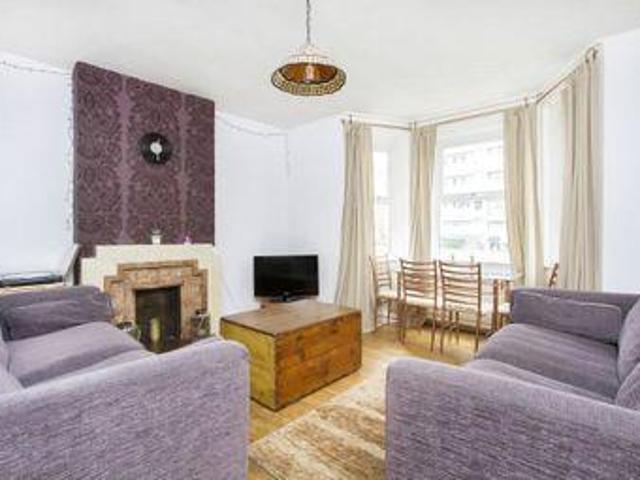 2 Bedrooms Flat for rent in Philpot Street, London E1
