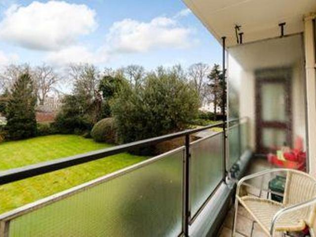 2 Bedrooms Flat for rent in Pittville Circus Road, Cheltenham GL52