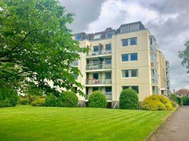 2 Bedrooms Flat for rent in Pittville Circus Road, Cheltenham GL52