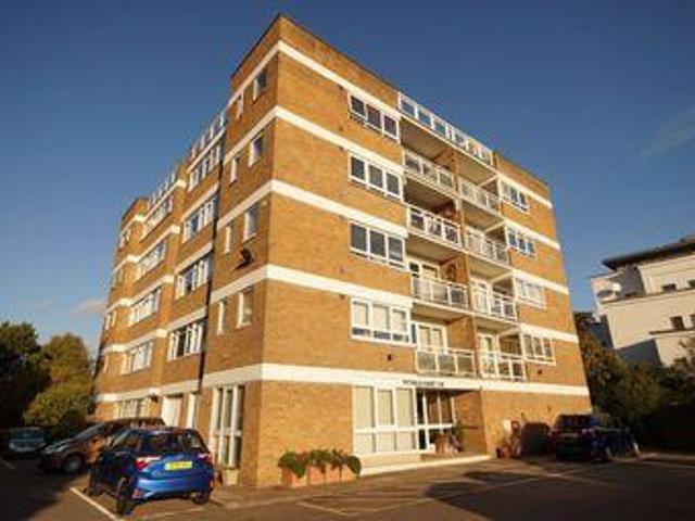 2 Bedrooms Flat for rent in Pittville Court Flats, Albert Road, Cheltenham GL52