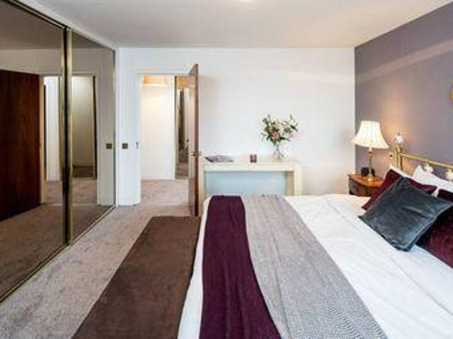 2 Bedrooms Flat for rent in Piccadilly, London W1J