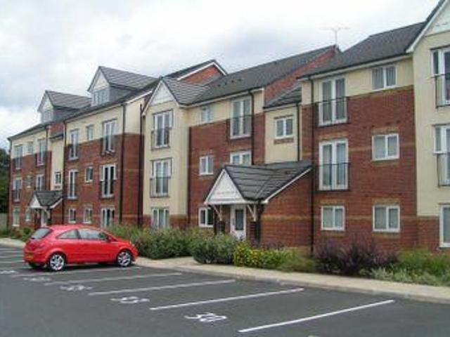 2 Bedrooms Flat for rent in Pin High Place, Lancaster Road, Salford M6