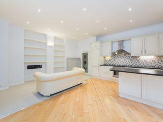 2 Bedrooms Flat for rent in Pinehurst Court, Colville Road W11