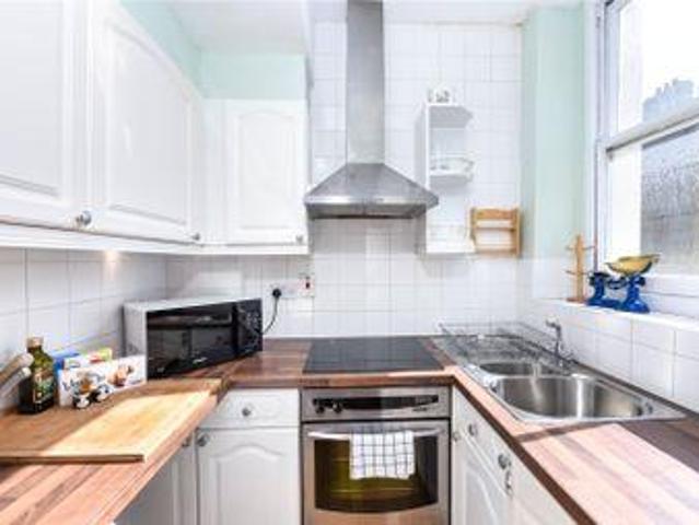 2 Bedrooms Flat for rent in Pinehurst Court, 1 3 Colville Gardens, London W11