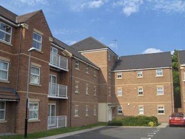 2 Bedrooms Flat for rent in Pipkin Court, Parkside, Coventry CV1