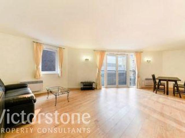 2 Bedrooms Flat for rent in Plumbers Row, Aldgate, London E1