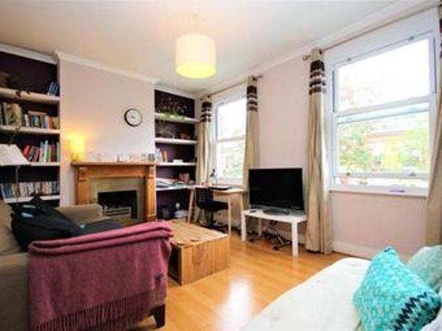 2 Bedrooms Flat for rent in Plimsoll Road, Finsbury Park London N4