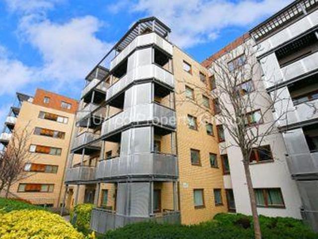 2 Bedrooms Flat for rent in Pryce House, Campbell Road, Bow E3