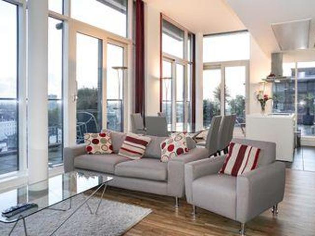 2 Bedrooms Flat for rent in Praed Street, London W2